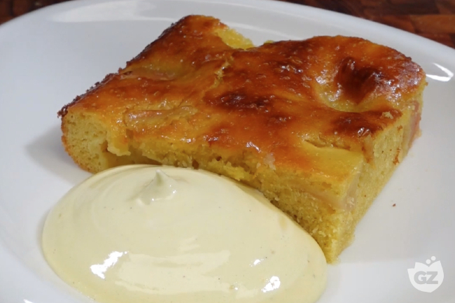 Apple cake with vanilla foam