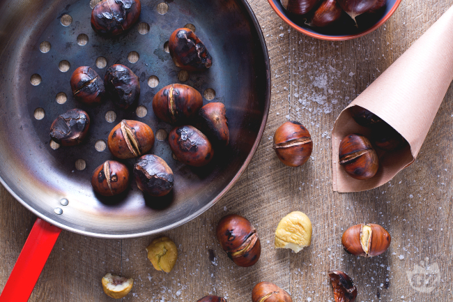 Roasted Chestnuts - Italian recipes by GialloZafferano