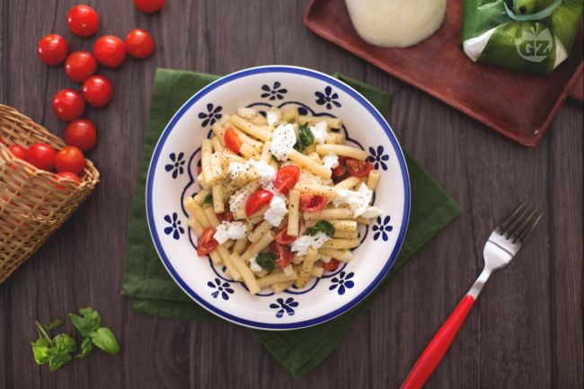 Pasta alla checca - Italian recipes by GialloZafferano