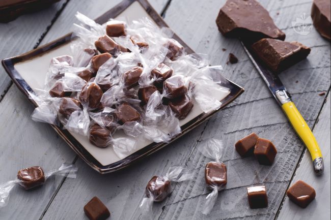 Toffee candies - Italian recipes by GialloZafferano