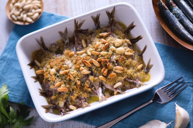 Baked Sardines - Italian recipes by GialloZafferano