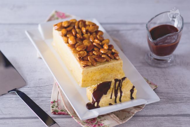 Almond parfait - Italian recipes by GialloZafferano