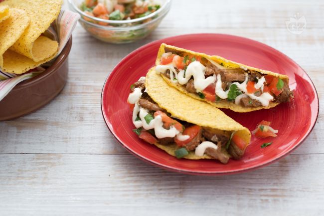 Tacos with meat - Italian recipes by GialloZafferano