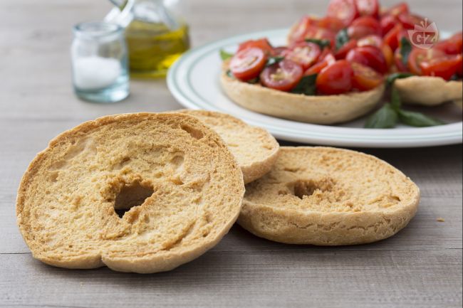 Friselle - Italian recipes by GialloZafferano