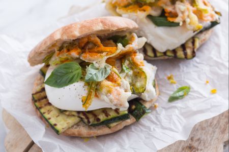 Puccia salentina - Italian recipes by GialloZafferano