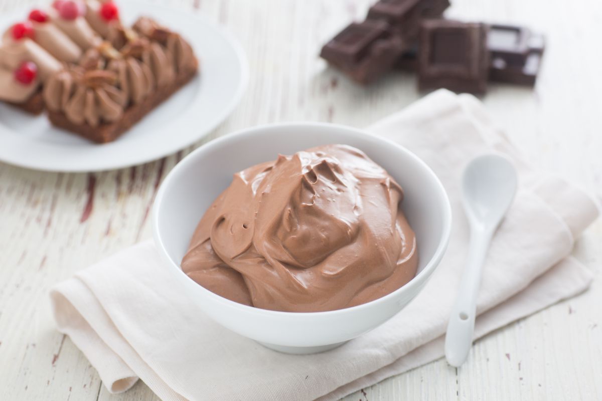 Dark Chocolate Namelaka - Italian recipes by GialloZafferano