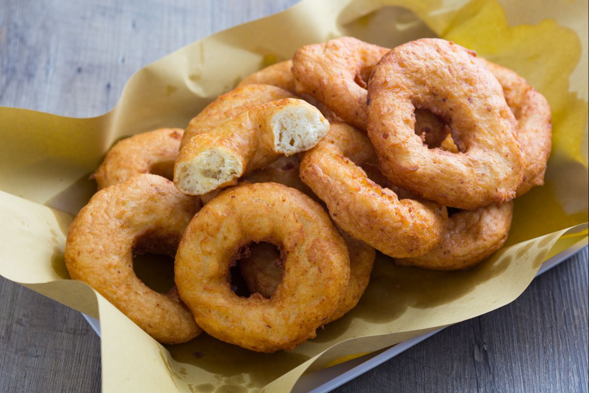 Cuddrurieddri calabresi - Italian recipes by GialloZafferano