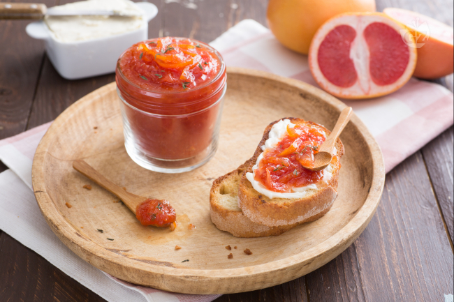 Pink Grapefruit Jam - Italian recipes by GialloZafferano