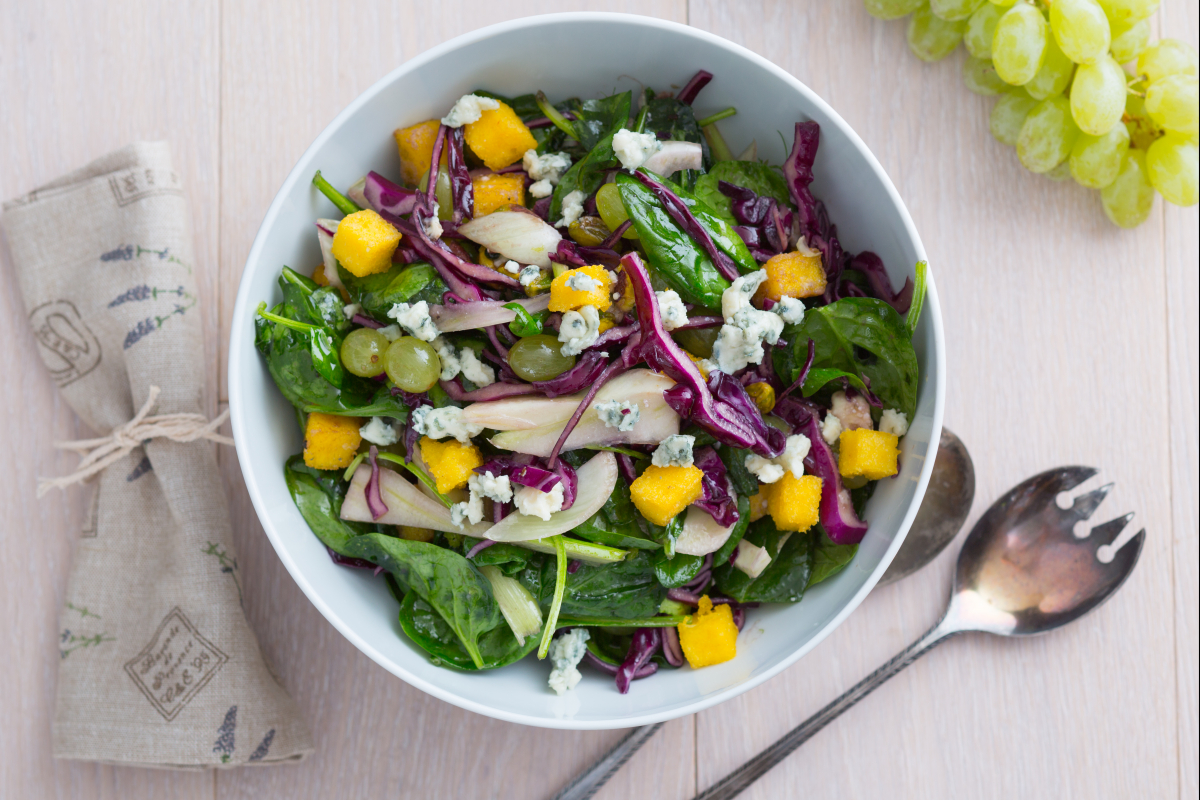 Winter salad with polenta croutons - Italian recipes by GialloZafferano