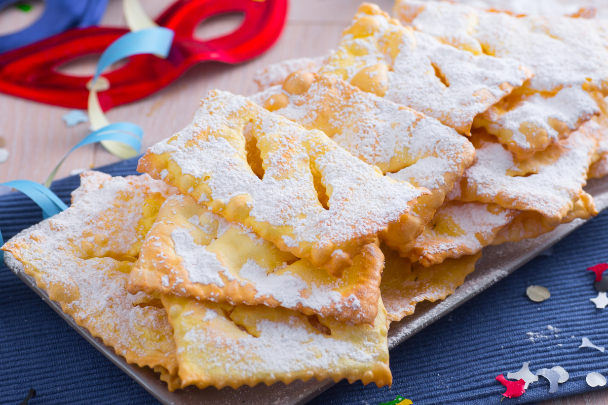 Baked Chiacchiere - Italian recipes by GialloZafferano