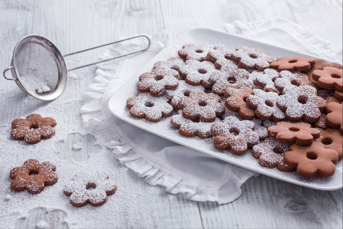Chocolate Canestrelli - Italian recipes by GialloZafferano