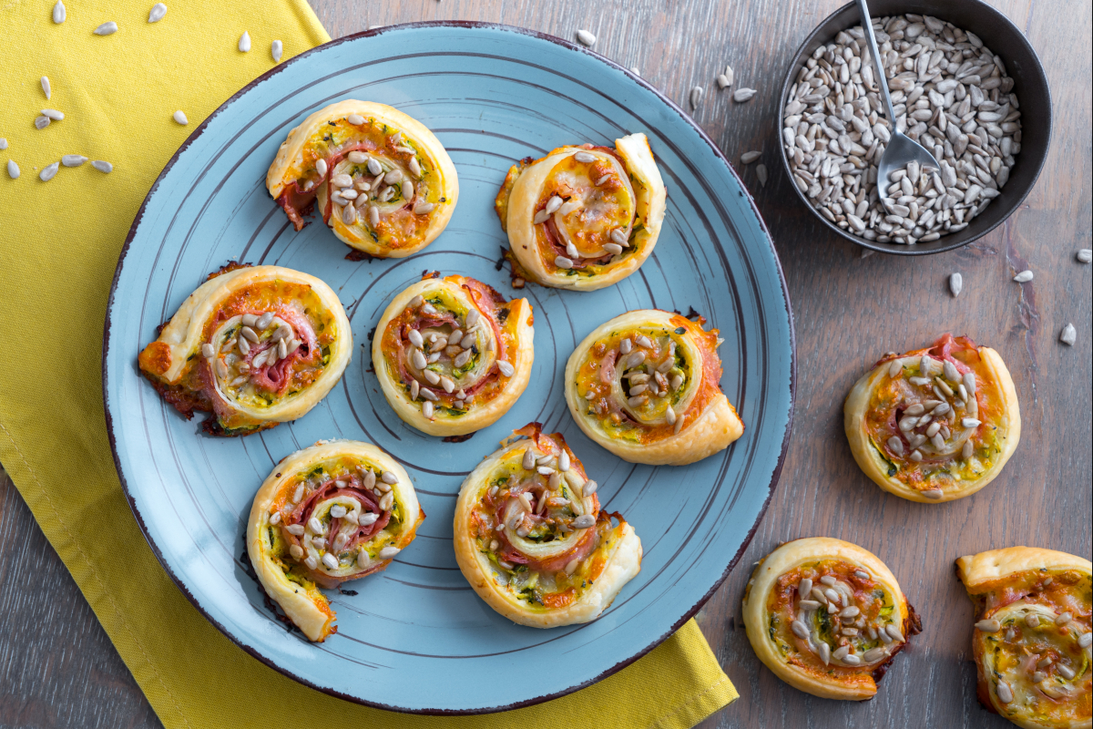 Puff pastry swirls with zucchini and ham - Italian recipes by ...