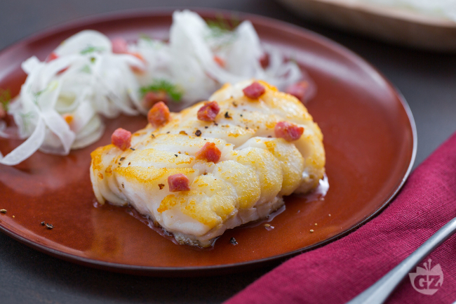 Cod in a pan with fennel and bacon salad - Italian recipes by ...