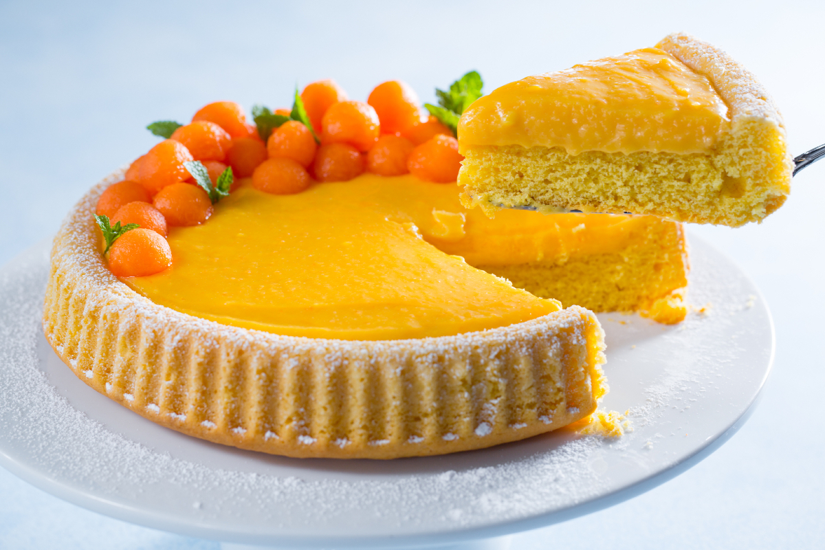 Soft tart with melon cream - Italian recipes by GialloZafferano