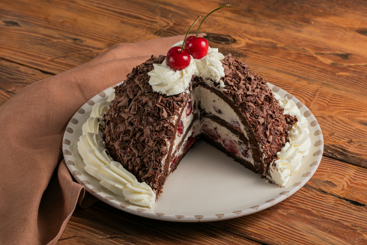 Black Forest Zuccotto - Italian recipes by GialloZafferano