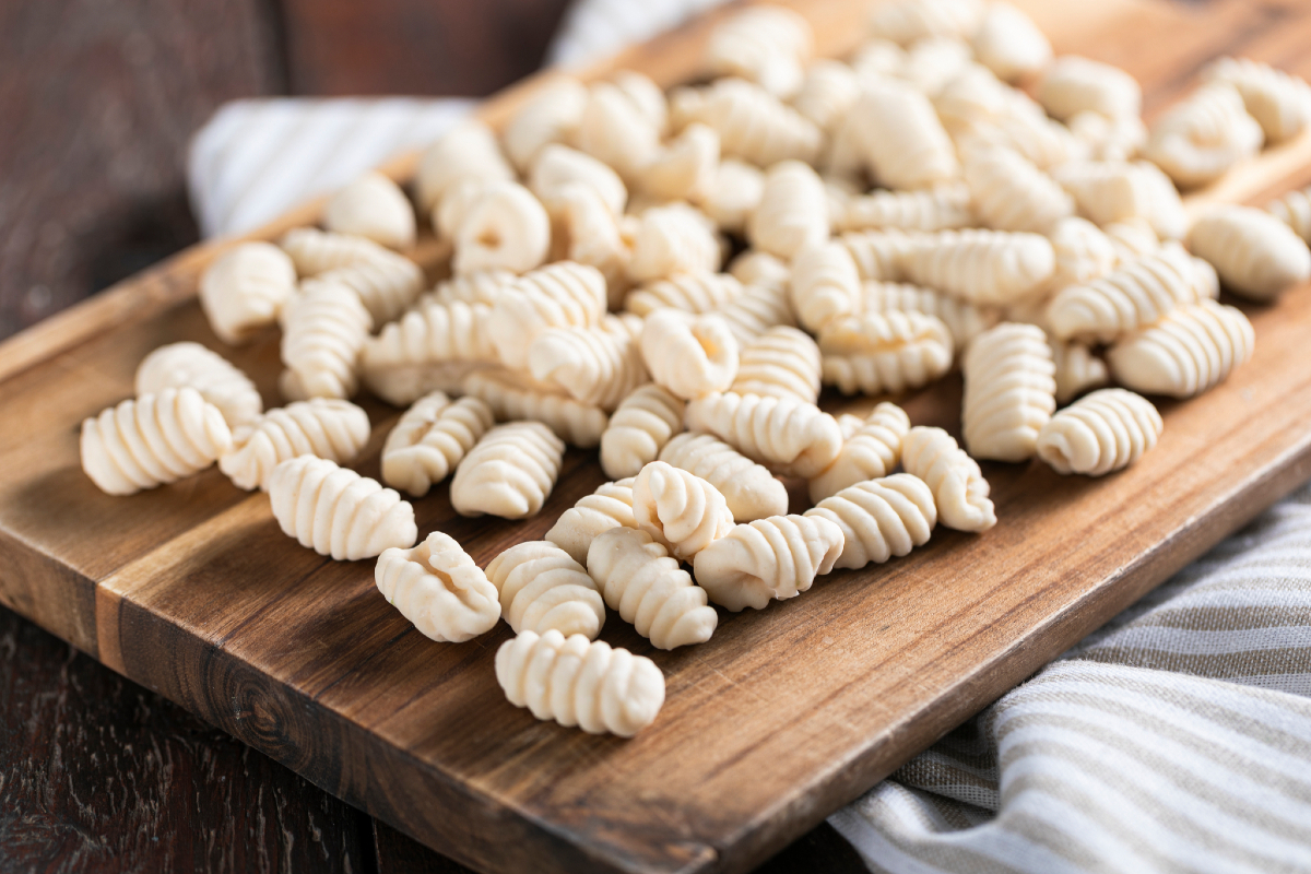 Water and flour gnocchi (without potatoes) - Italian recipes by ...