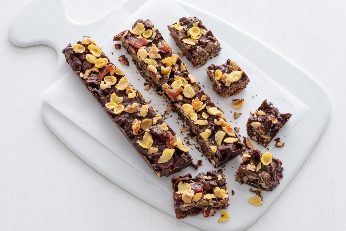 Easy and Delicious Chocolate Squares - Italian recipes by GialloZafferano