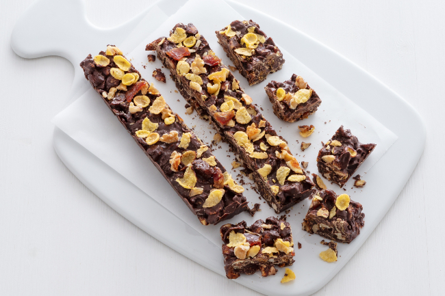 Easy and Delicious Chocolate Squares - Italian recipes by GialloZafferano