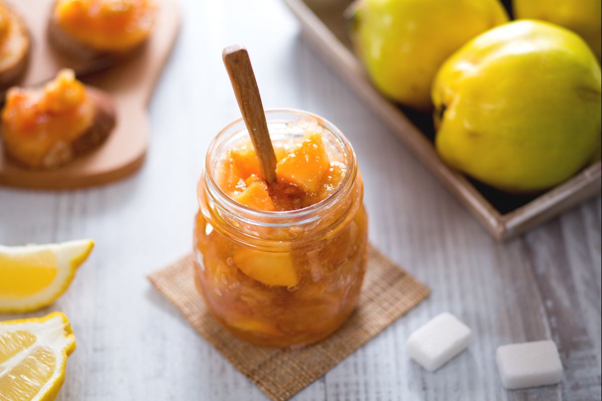 Quince Jam - Italian recipes by GialloZafferano