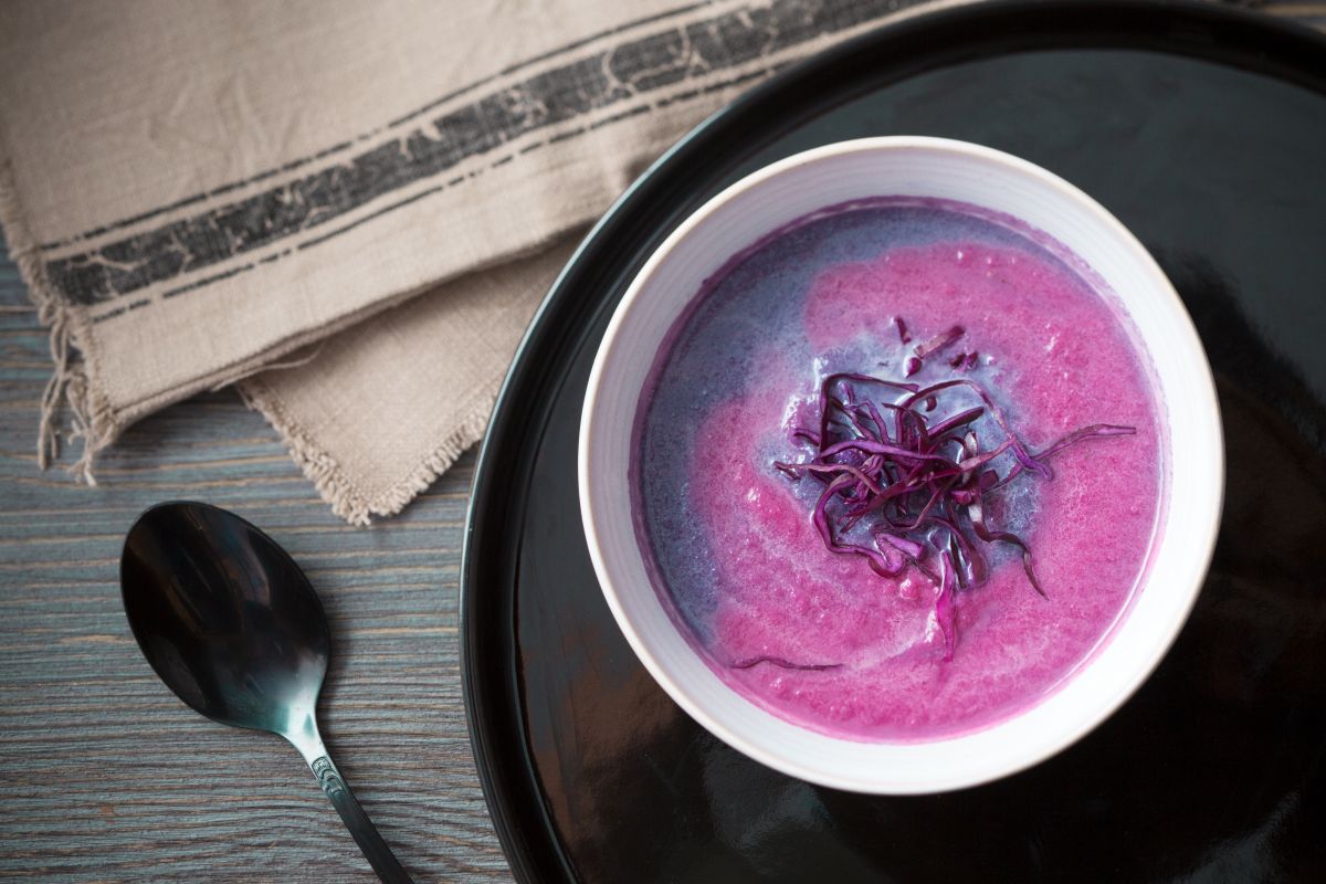 Red Cabbage Soup - Italian recipes by GialloZafferano