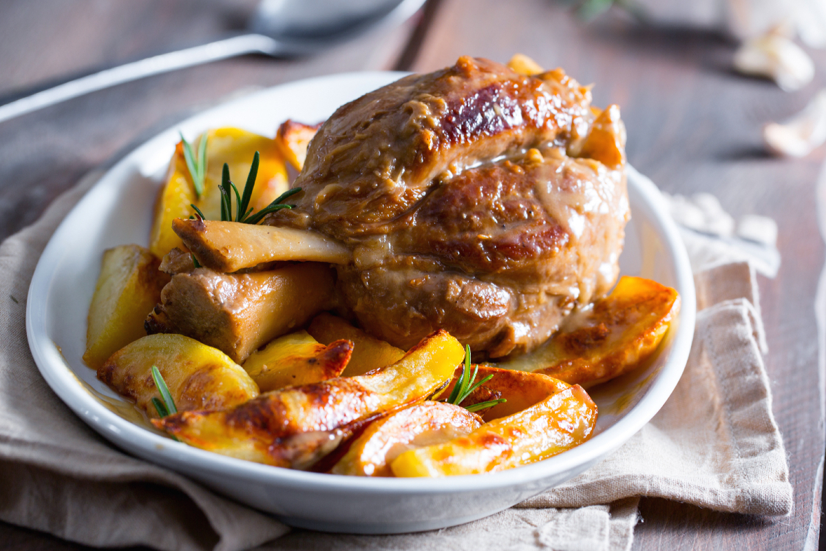 Beer-Braised Shank - Italian recipes by GialloZafferano