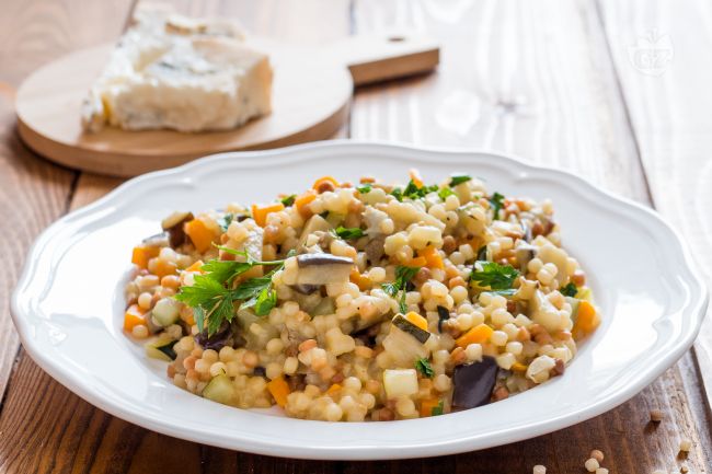 Fregola with Vegetables and Gorgonzola - Italian recipes by GialloZafferano