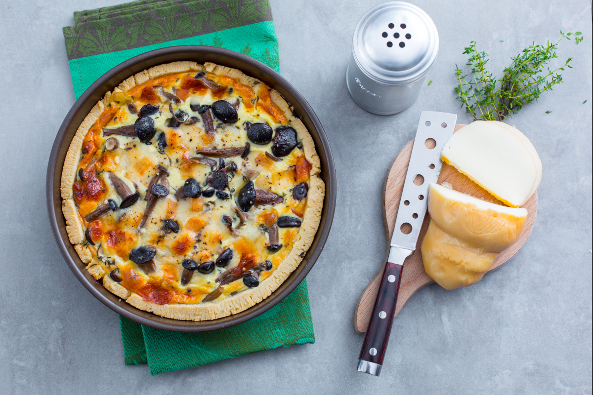 Savory Pie with Honey Mushrooms - Italian recipes by GialloZafferano